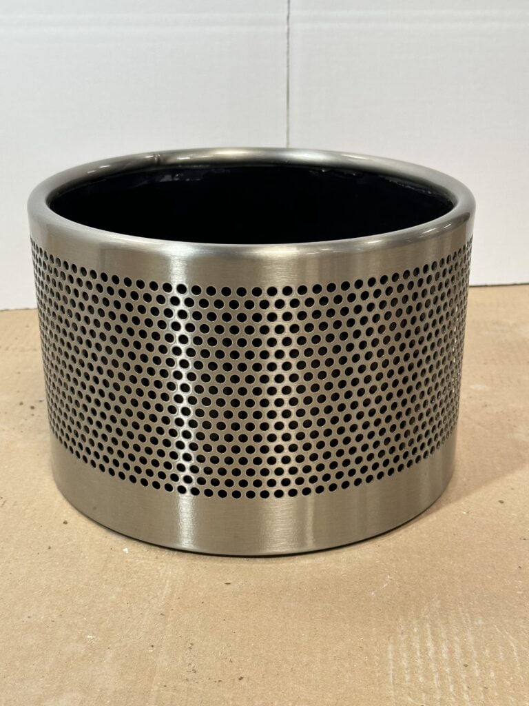 Silver Perforeret rustfri kumme - Hø Stål